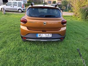 Orange Dacia Sandero 2021 in Jelgava, with an engine capacity of 1.00 L and mileage of 75 thousand km for 9000 €, photo 4 on AUTOMOTO.COM.LV