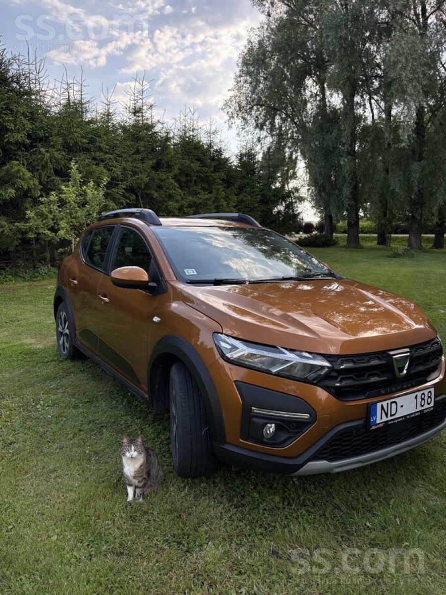 Orange Dacia Sandero 2022 in Madona, with an engine capacity of 1.00 L and mileage of 43 thousand km for 14000 €, photo 1 on AUTOMOTO.COM.LV