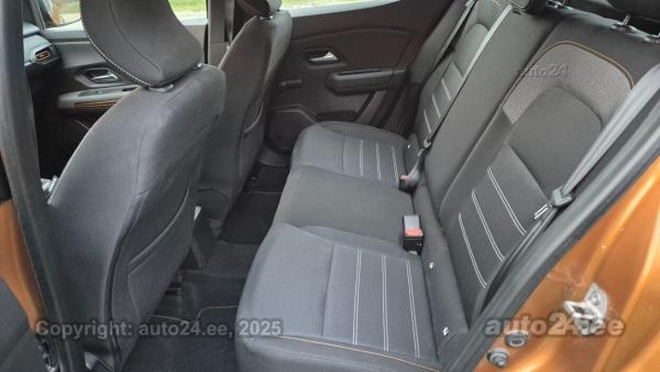 Oranžs Dacia Sandero 2022 Pērnava, ar dzinēja tilpumu 1.00 L un nobraukumu 76 tūkst. km par 10500 €, foto 11 vietnē AUTOMOTO.COM.LV