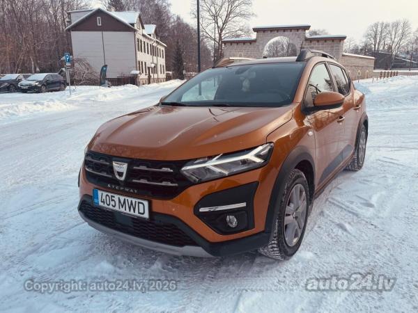 Orange Dacia Sandero 2022 in Tallinn, with an engine capacity of 1.00 L and mileage of 10 thousand km for 12900 €, photo 2 on AUTOMOTO.COM.LV