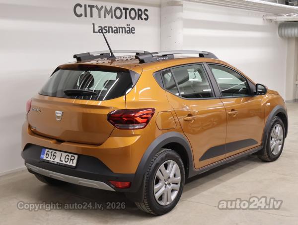 Orange Dacia Sandero 2022 in Tallinn, with an engine capacity of 1.00 L and mileage of 62 thousand km for 11900 €, photo 6 on AUTOMOTO.COM.LV
