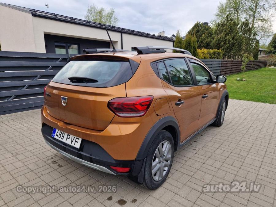 Orange Dacia Sandero 2022 in Tallinn, with an engine capacity of 1.00 L and mileage of 140 thousand km for 7500 €, photo 5 on AUTOMOTO.COM.LV