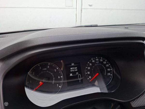 Oranžs Dacia Sandero 2022 Panevēža, ar dzinēja tilpumu 1.00 L un nobraukumu 86 tūkst. km par 10500 €, foto 6 vietnē AUTOMOTO.COM.LV