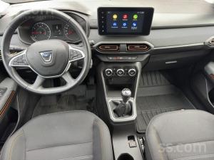Orange Dacia Sandero 2022 in Riga, with an engine capacity of 1.00 L and mileage of 34 thousand km for 12295 €, photo 10 on AUTOMOTO.COM.LV