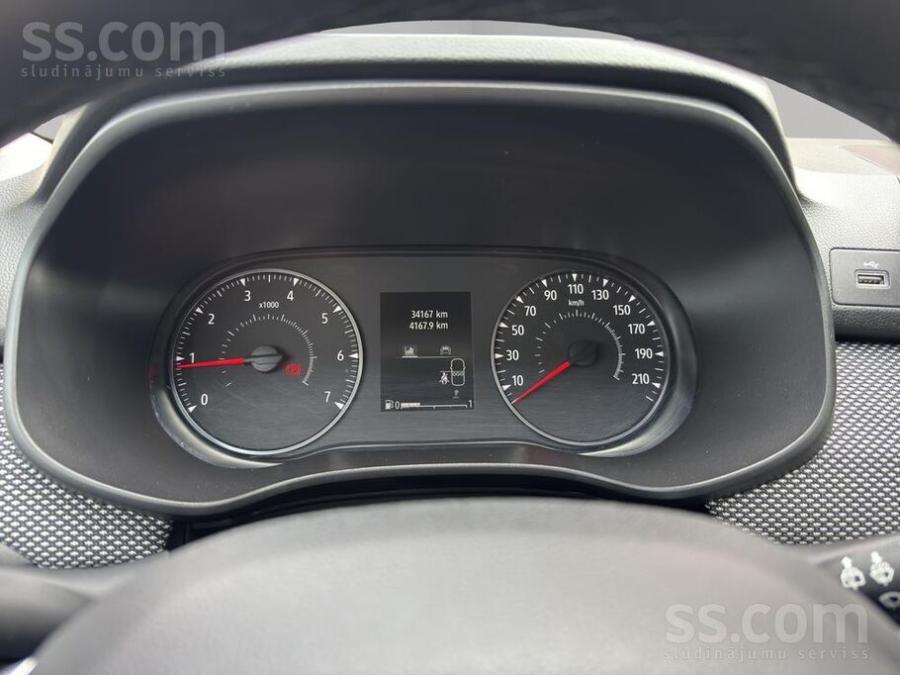 Orange Dacia Sandero 2022 in Riga, with an engine capacity of 1.00 L and mileage of 34 thousand km for 12295 €, photo 13 on AUTOMOTO.COM.LV