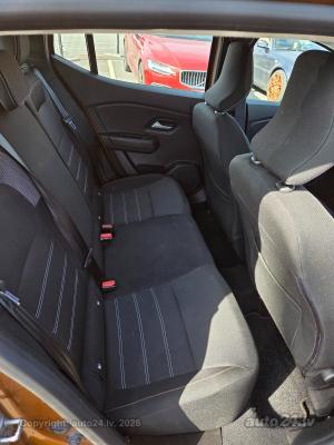 Oranžs Dacia Sandero 2023 Tallina, ar dzinēja tilpumu 1.00 L un nobraukumu 25 tūkst. km par 15700 €, foto 12 vietnē AUTOMOTO.COM.LV
