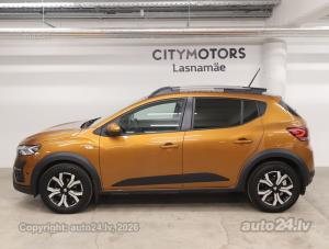 Orange Dacia Sandero 2023 in Tallinn, with an engine capacity of 1.00 L and mileage of 63 thousand km for 11900 €, photo 3 on AUTOMOTO.COM.LV