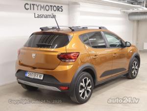 Orange Dacia Sandero 2023 in Tallinn, with an engine capacity of 1.00 L and mileage of 63 thousand km for 11900 €, photo 7 on AUTOMOTO.COM.LV
