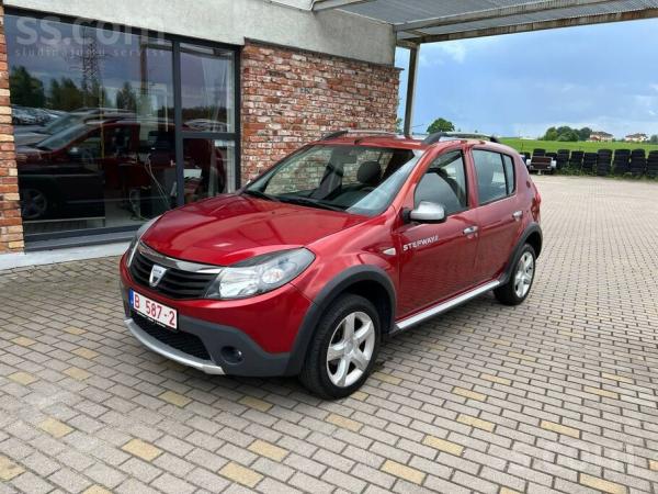 Sarkans Dacia Sandero 2010 Talsi, ar dzinēja tilpumu 1.60 L un nobraukumu 189 tūkst. km par 6370 €, foto 1 vietnē AUTOMOTO.COM.LV