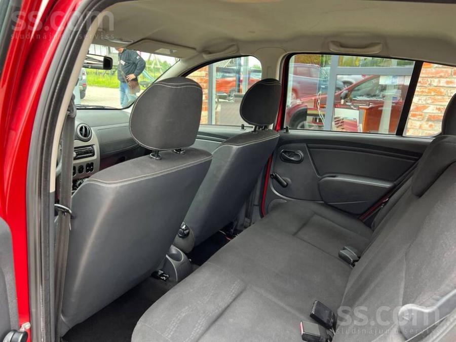 Red Dacia Sandero 2010 in Talsi, with an engine capacity of 1.60 L and mileage of 189 thousand km for 6370 €, photo 14 on AUTOMOTO.COM.LV