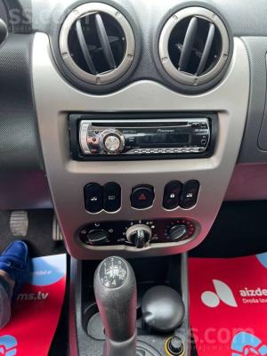 Sarkans Dacia Sandero 2010 Talsi, ar dzinēja tilpumu 1.60 L un nobraukumu 189 tūkst. km par 6370 €, foto 11 vietnē AUTOMOTO.COM.LV