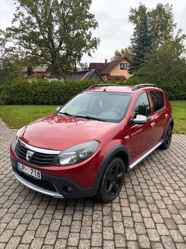 Sarkans Dacia Sandero 2010 Ventspils, ar dzinēja tilpumu 1.50 L un nobraukumu 237 tūkst. km par 3200 €, foto 3 vietnē AUTOMOTO.COM.LV