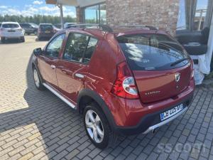 Sarkans Dacia Sandero 2012 Talsi, ar dzinēja tilpumu 1.50 L un nobraukumu 203 tūkst. km par 6770 €, foto 4 vietnē AUTOMOTO.COM.LV