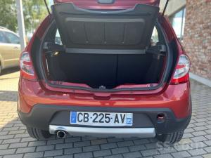 Sarkans Dacia Sandero 2012 Talsi, ar dzinēja tilpumu 1.50 L un nobraukumu 203 tūkst. km par 6770 €, foto 8 vietnē AUTOMOTO.COM.LV