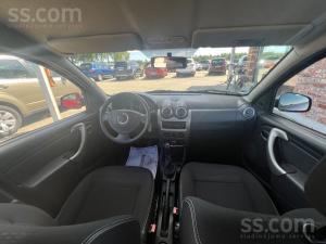 Sarkans Dacia Sandero 2012 Talsi, ar dzinēja tilpumu 1.50 L un nobraukumu 203 tūkst. km par 6770 €, foto 11 vietnē AUTOMOTO.COM.LV