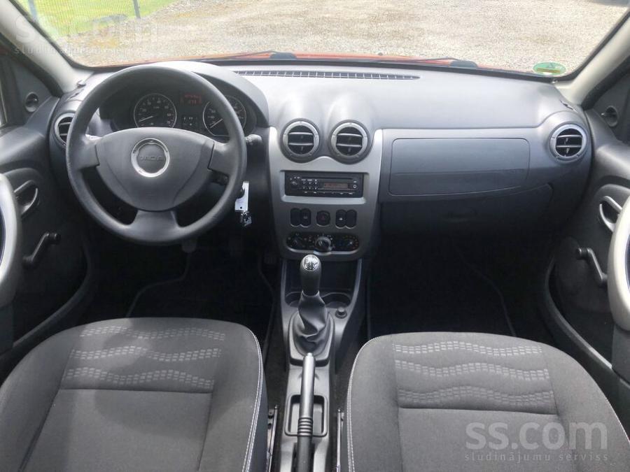 Red Dacia Sandero 2012 in Valmiera, with an engine capacity of 1.60 L and mileage of 204 thousand km for 4290 €, photo 7 on AUTOMOTO.COM.LV