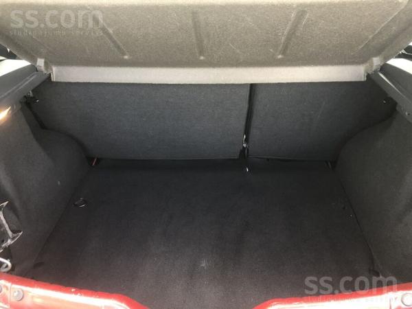 Red Dacia Sandero 2012 in Valmiera, with an engine capacity of 1.60 L and mileage of 204 thousand km for 4290 €, photo 8 on AUTOMOTO.COM.LV