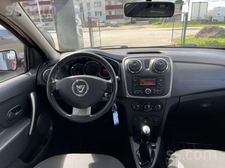 Red Dacia Sandero 2015 in Talsi, with an engine capacity of 1.50 L and mileage of 183 thousand km for 3900 €, photo 8 on AUTOMOTO.COM.LV