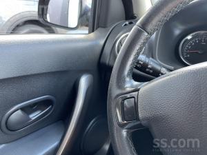 Red Dacia Sandero 2015 in Talsi, with an engine capacity of 1.50 L and mileage of 183 thousand km for 3900 €, photo 15 on AUTOMOTO.COM.LV