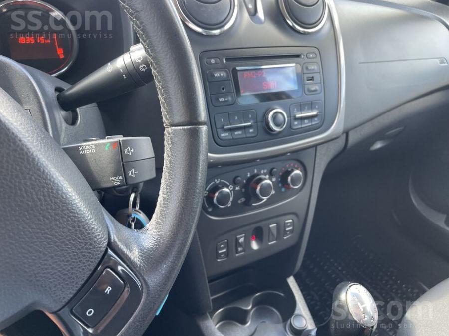 Red Dacia Sandero 2015 in Talsi, with an engine capacity of 1.50 L and mileage of 183 thousand km for 3900 €, photo 17 on AUTOMOTO.COM.LV