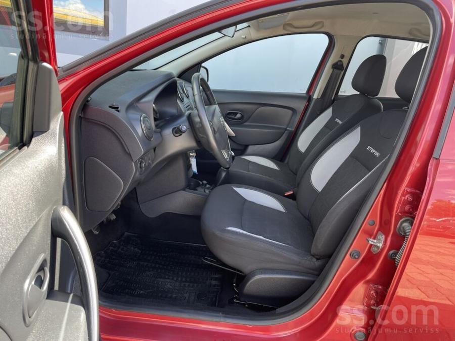 Red Dacia Sandero 2015 in Talsi, with an engine capacity of 1.50 L and mileage of 183 thousand km for 3900 €, photo 21 on AUTOMOTO.COM.LV