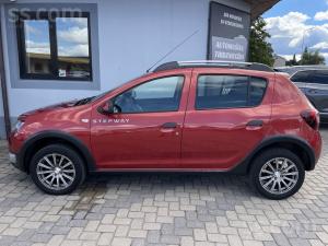 Red Dacia Sandero 2015 in Talsi, with an engine capacity of 1.50 L and mileage of 183 thousand km for 3900 €, photo 26 on AUTOMOTO.COM.LV