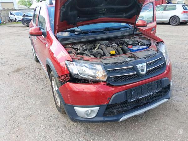 Red Dacia Sandero 2016 in Marijampole, with an engine capacity of 1.46 L and mileage of 211 thousand km for 2500 €, photo 6 on AUTOMOTO.COM.LV