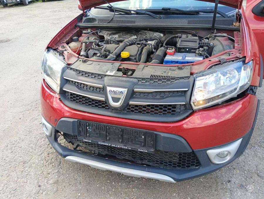 Sarkans Dacia Sandero 2016 Marijampole, ar dzinēja tilpumu 1.46 L un nobraukumu 211 tūkst. km par 2500 €, foto 7 vietnē AUTOMOTO.COM.LV
