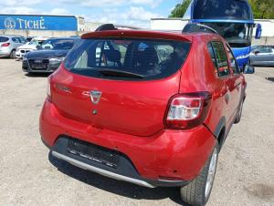 Sarkans Dacia Sandero 2016 Marijampole, ar dzinēja tilpumu 1.46 L un nobraukumu 211 tūkst. km par 2500 €, foto 12 vietnē AUTOMOTO.COM.LV