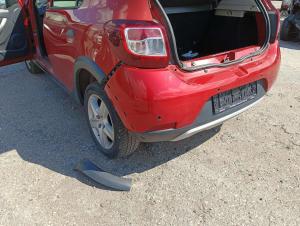 Sarkans Dacia Sandero 2016 Marijampole, ar dzinēja tilpumu 1.46 L un nobraukumu 211 tūkst. km par 2500 €, foto 15 vietnē AUTOMOTO.COM.LV