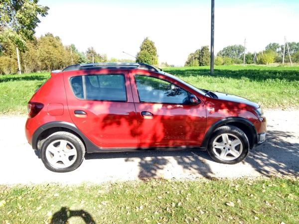 Sarkans Dacia Sandero 2016 Vilkaviškis, ar dzinēja tilpumu 1.50 L un nobraukumu 211 tūkst. km par 3250 €, foto 8 vietnē AUTOMOTO.COM.LV