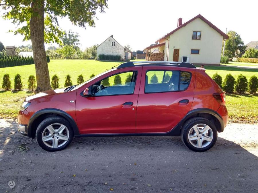 Sarkans Dacia Sandero 2016 Vilkaviškis, ar dzinēja tilpumu 1.46 L un nobraukumu 210 tūkst. km par 3250 €, foto 10 vietnē AUTOMOTO.COM.LV