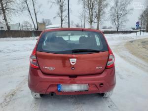 Red Dacia Sandero 2009 in Vilnius, with an engine capacity of 1.40 L and mileage of 106 thousand km for 1550 €, photo 5 on AUTOMOTO.COM.LV