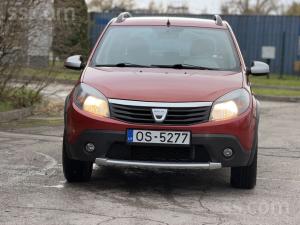 Sarkans Dacia Sandero 2010 Rīga, ar dzinēja tilpumu 1.60 L un nobraukumu 150 tūkst. km par 3990 €, foto 6 vietnē AUTOMOTO.COM.LV
