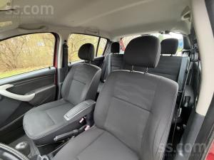 Sarkans Dacia Sandero 2010 Rīga, ar dzinēja tilpumu 1.60 L un nobraukumu 150 tūkst. km par 3990 €, foto 11 vietnē AUTOMOTO.COM.LV