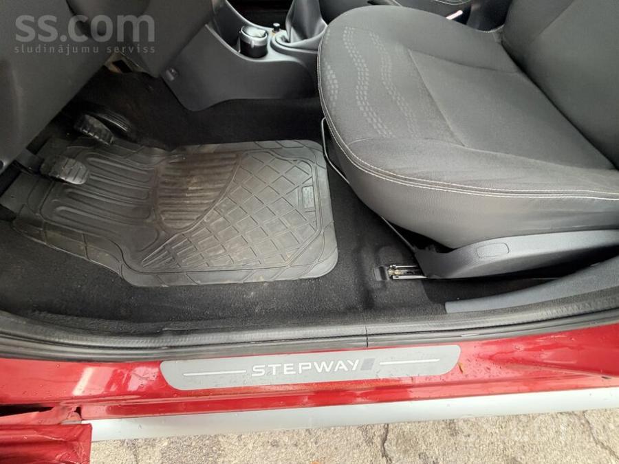 Sarkans Dacia Sandero 2010 Rīga, ar dzinēja tilpumu 1.60 L un nobraukumu 150 tūkst. km par 3990 €, foto 12 vietnē AUTOMOTO.COM.LV