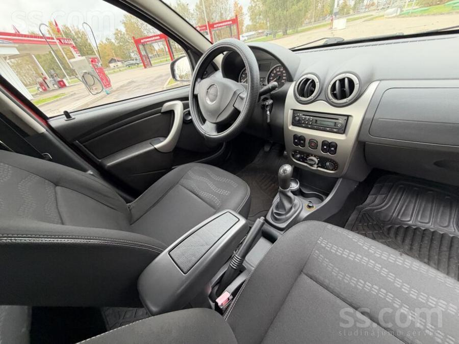 Sarkans Dacia Sandero 2010 Rīga, ar dzinēja tilpumu 1.60 L un nobraukumu 150 tūkst. km par 3990 €, foto 17 vietnē AUTOMOTO.COM.LV
