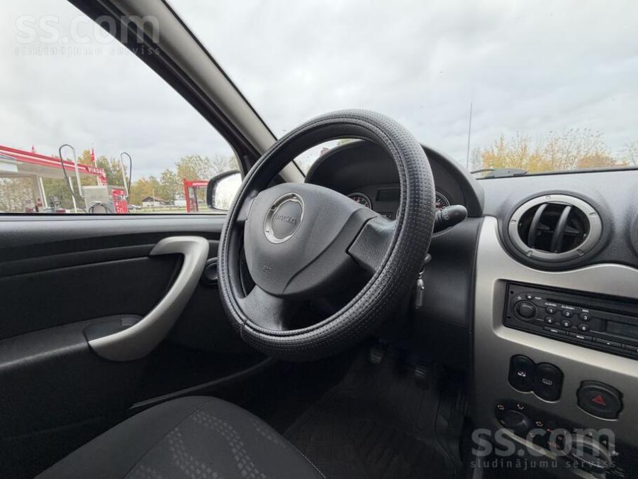 Sarkans Dacia Sandero 2010 Rīga, ar dzinēja tilpumu 1.60 L un nobraukumu 150 tūkst. km par 3990 €, foto 20 vietnē AUTOMOTO.COM.LV