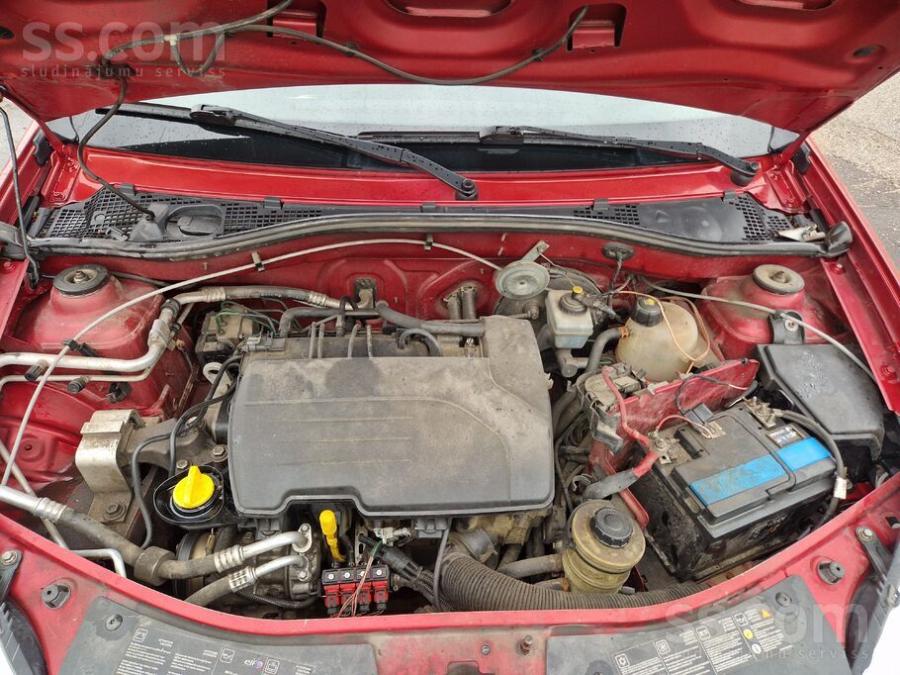 Red Dacia Sandero 2011 in Daugavpils, with an engine capacity of 1.20 L and mileage of 305 thousand km for 750 €, photo 7 on AUTOMOTO.COM.LV