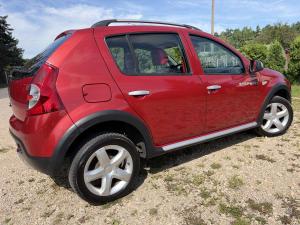 Sarkans Dacia Sandero 2012 Jurbarkas, ar dzinēja tilpumu 1.60 L un nobraukumu 175 tūkst. km par 2550 €, foto 6 vietnē AUTOMOTO.COM.LV