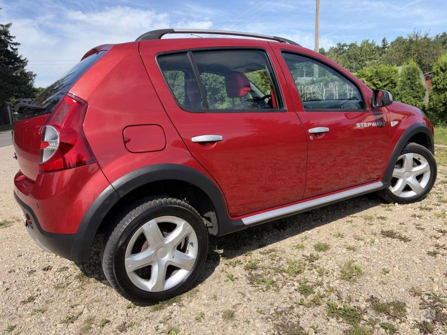 Sarkans Dacia Sandero 2012 Jurbarkas, ar dzinēja tilpumu 1.60 L un nobraukumu 175 tūkst. km par 2550 €, foto 6 vietnē AUTOMOTO.COM.LV