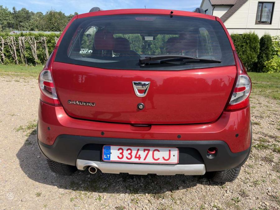 Sarkans Dacia Sandero 2012 Jurbarkas, ar dzinēja tilpumu 1.60 L un nobraukumu 175 tūkst. km par 2550 €, foto 9 vietnē AUTOMOTO.COM.LV