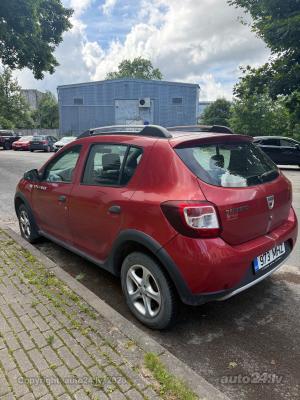 Red Dacia Sandero 2013 in Tallinn, with an engine capacity of 1.50 L and mileage of 154 thousand km for 4300 €, photo 5 on AUTOMOTO.COM.LV