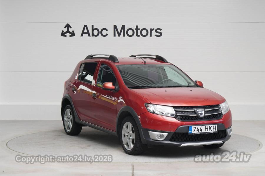 Red Dacia Sandero 2013 in Tallinn, with an engine capacity of 1.50 L and mileage of 169 thousand km for 99000 €, photo 4 on AUTOMOTO.COM.LV