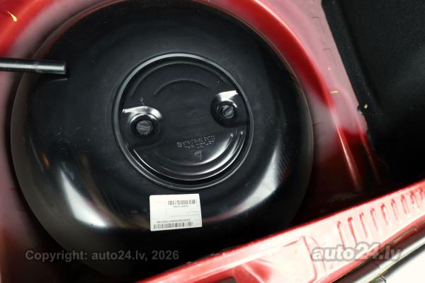 Red Dacia Sandero 2014 in Tallinn, with an engine capacity of 0.90 L and mileage of 219 thousand km for 2499 €, photo 9 on AUTOMOTO.COM.LV