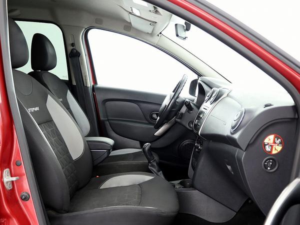 Red Dacia Sandero 2014 in Tallinn, with an engine capacity of 0.90 L and mileage of 219 thousand km for 2299 €, photo 7 on AUTOMOTO.COM.LV