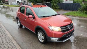 Sarkans Dacia Sandero 2014 Marijampole, ar dzinēja tilpumu 0.90 L un nobraukumu 164 tūkst. km par 2700 €, foto  vietnē AUTOMOTO.COM.LV