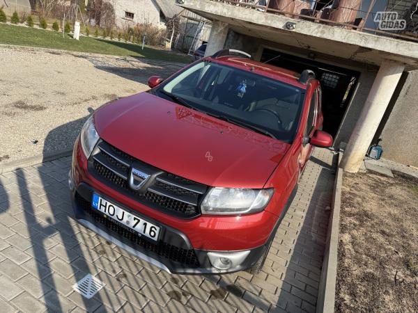 Sarkans Dacia Sandero 2015 Viļņa, ar dzinēja tilpumu 0.90 L un nobraukumu 61 tūkst. km par 4750 €, foto 1 vietnē AUTOMOTO.COM.LV