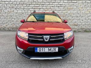 Sarkans Dacia Sandero 2015 Tallina, ar dzinēja tilpumu 1.50 L un nobraukumu 202 tūkst. km par 4600 €, foto 9 vietnē AUTOMOTO.COM.LV