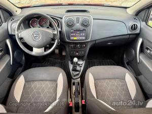 Sarkans Dacia Sandero 2015 Tallina, ar dzinēja tilpumu 1.50 L un nobraukumu 202 tūkst. km par 4600 €, foto 10 vietnē AUTOMOTO.COM.LV